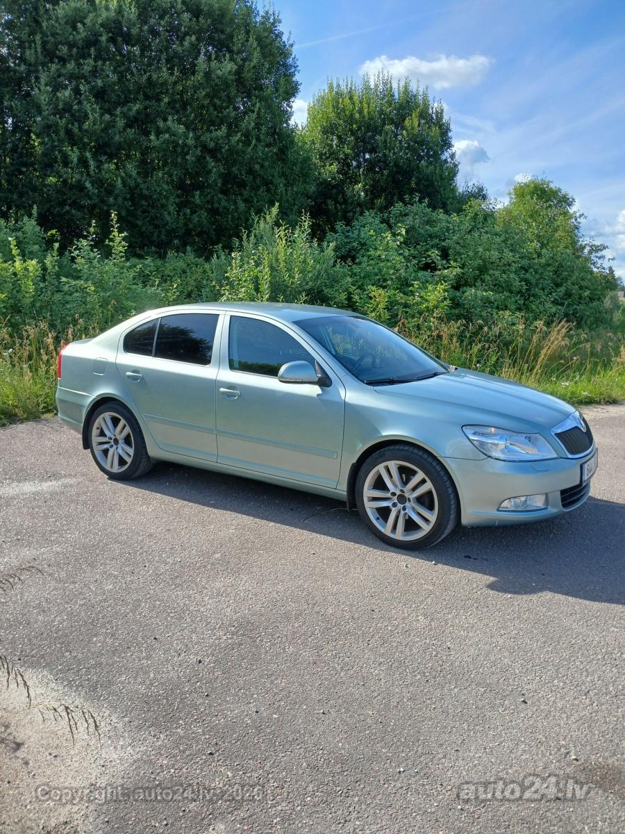 Zaļš Skoda Octavia 2009 Tallina, ar dzinēja tilpumu 1.80 L un nobraukumu 166 tūkst. km par 3900 €, foto 3 vietnē AUTOMOTO.COM.LV