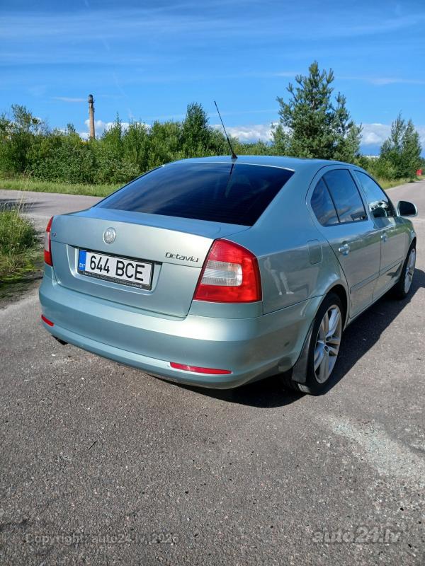 Green Skoda Octavia 2009 in Tallinn, with an engine capacity of 1.80 L and mileage of 166 thousand km for 3900 €, photo 4 on AUTOMOTO.COM.LV