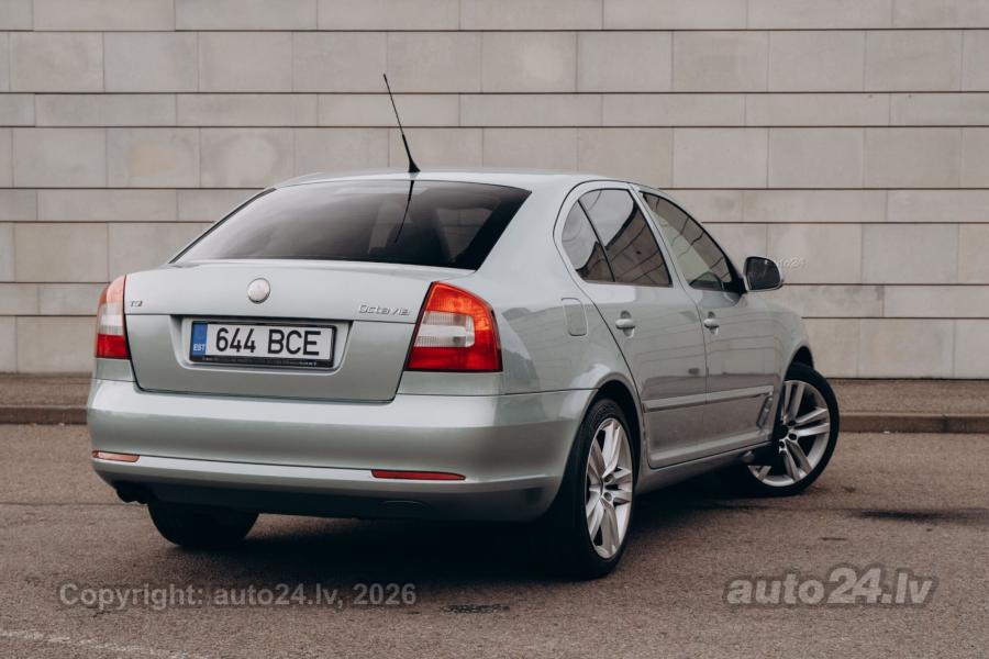 Green Skoda Octavia 2009 in Tallinn, with an engine capacity of 1.80 L and mileage of 166 thousand km for 4990 €, photo 3 on AUTOMOTO.COM.LV