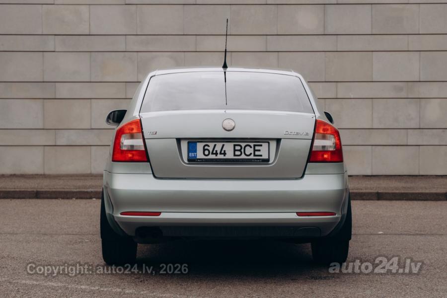 Green Skoda Octavia 2009 in Tallinn, with an engine capacity of 1.80 L and mileage of 166 thousand km for 4990 €, photo 4 on AUTOMOTO.COM.LV