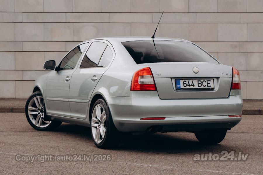 Green Skoda Octavia 2009 in Tallinn, with an engine capacity of 1.80 L and mileage of 166 thousand km for 4990 €, photo 5 on AUTOMOTO.COM.LV