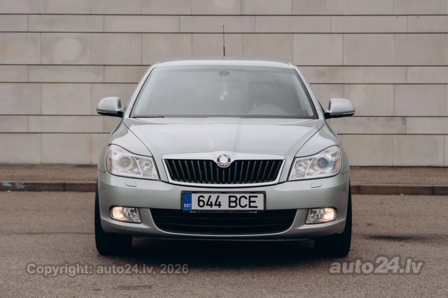 Green Skoda Octavia 2009 in Tallinn, with an engine capacity of 1.80 L and mileage of 166 thousand km for 4990 €, photo 7 on AUTOMOTO.COM.LV