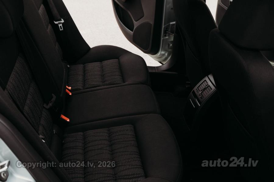 Green Skoda Octavia 2009 in Tallinn, with an engine capacity of 1.80 L and mileage of 166 thousand km for 4990 €, photo 12 on AUTOMOTO.COM.LV