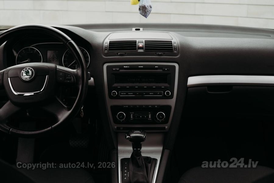 Green Skoda Octavia 2009 in Tallinn, with an engine capacity of 1.80 L and mileage of 166 thousand km for 4990 €, photo 13 on AUTOMOTO.COM.LV