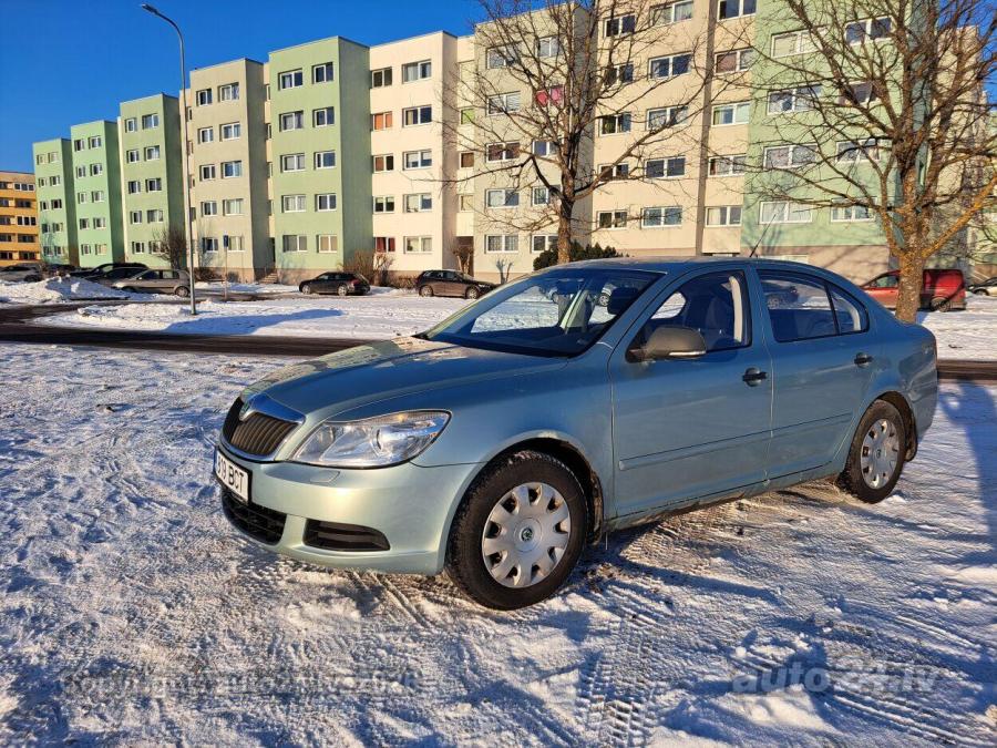 Zaļš Skoda Octavia 2010 Pērnava, ar dzinēja tilpumu 1.20 L un nobraukumu 184 tūkst. km par 1100 €, foto 2 vietnē AUTOMOTO.COM.LV