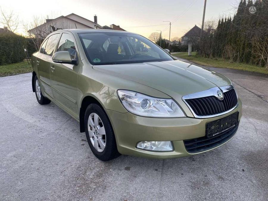 Zaļš Skoda Octavia 2011 Biržai, ar dzinēja tilpumu 1.60 L un nobraukumu 266 tūkst. km par 3250 €, foto 1 vietnē AUTOMOTO.COM.LV