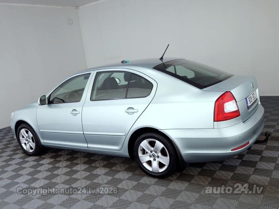 Zaļš Skoda Octavia 2011 Tallina, ar dzinēja tilpumu 1.20 L un nobraukumu 134 tūkst. km par 2799 €, foto 5 vietnē AUTOMOTO.COM.LV