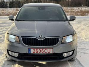 Green Skoda Octavia 2014 in Vilnius, with an engine capacity of 1.60 L and mileage of 255 thousand km for 5650 €, photo 3 on AUTOMOTO.COM.LV