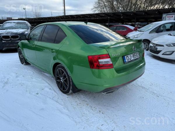 Green Skoda Octavia 2015 in Riga, with an engine capacity of 2.00 L and mileage of 220 thousand km for 11190 €, photo 6 on AUTOMOTO.COM.LV