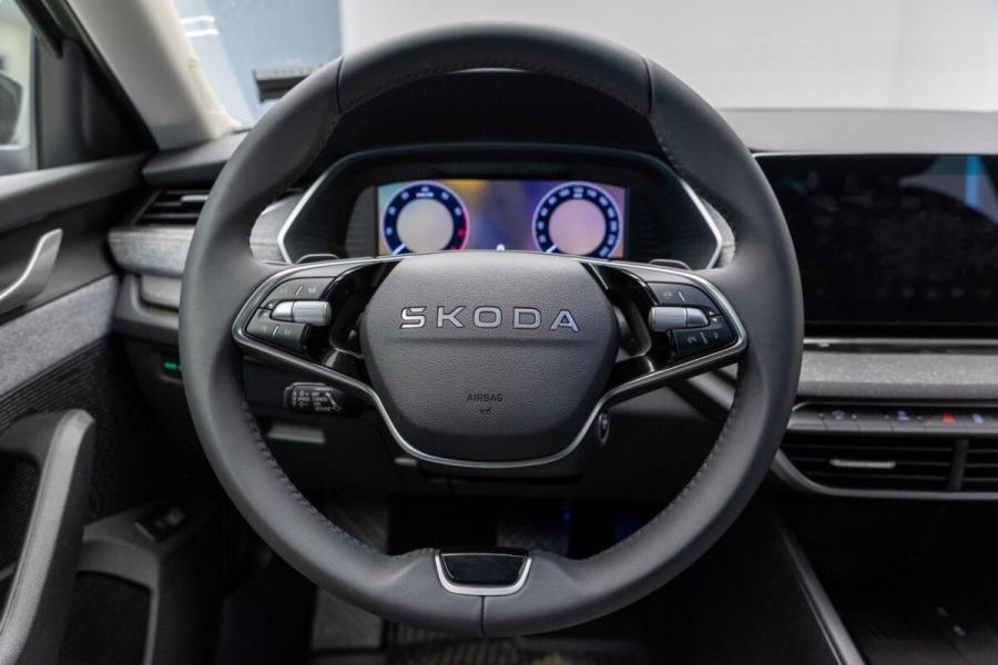 Zaļš Skoda Octavia 2026 Jehvi, ar dzinēja tilpumu 1.50 L un nobraukumu 8 tūkst. km par 34650 €, foto 16 vietnē AUTOMOTO.COM.LV