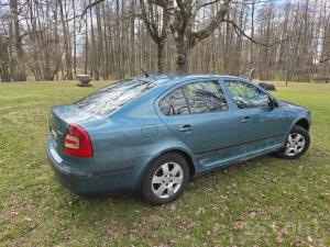 Zaļš Skoda Octavia 2005 Rīga, ar dzinēja tilpumu 1.90 L un nobraukumu 296 tūkst. km par 1495 €, foto 3 vietnē AUTOMOTO.COM.LV