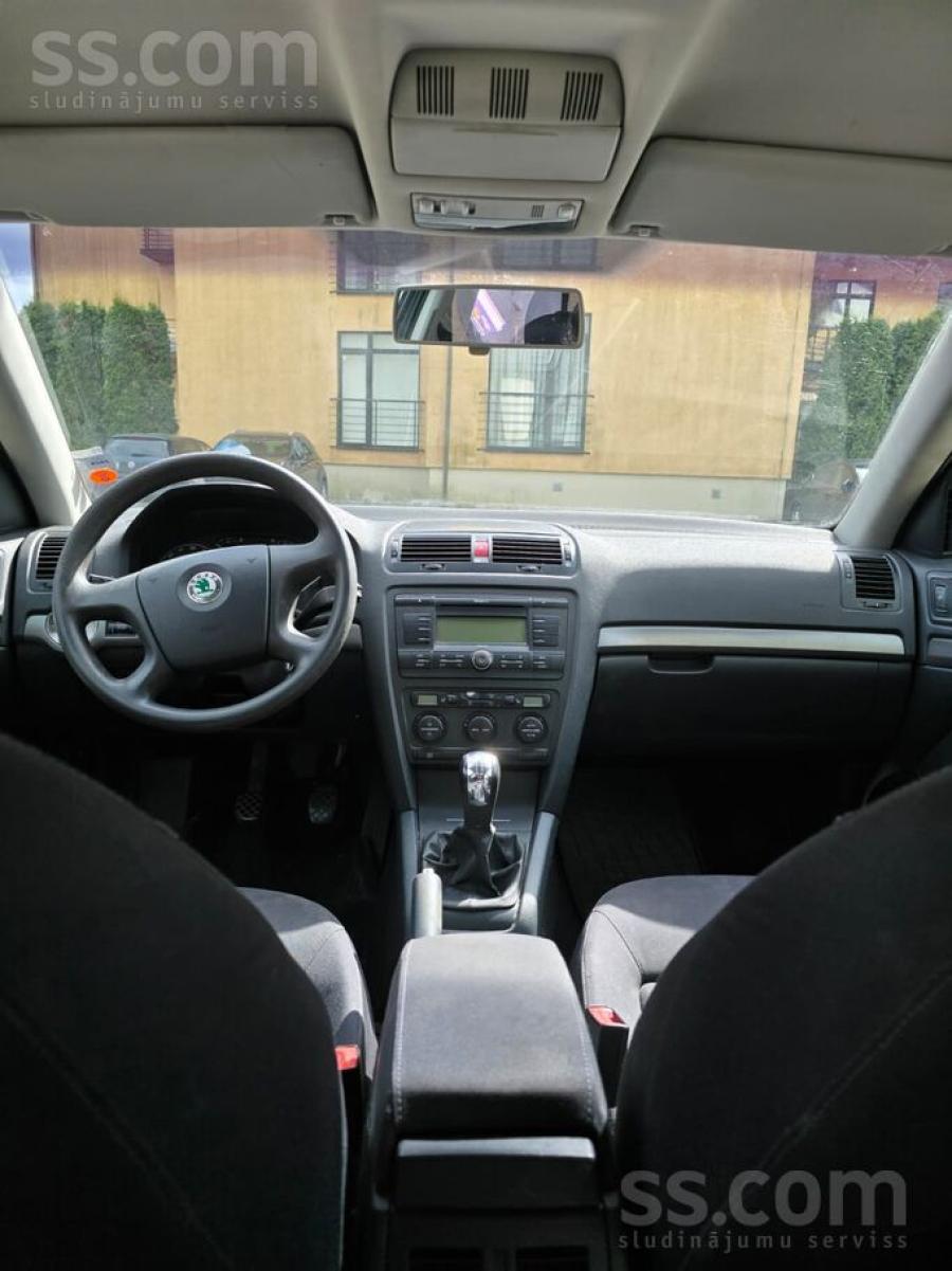 Zaļš Skoda Octavia 2005 Rīga, ar dzinēja tilpumu 1.90 L un nobraukumu 296 tūkst. km par 1495 €, foto 7 vietnē AUTOMOTO.COM.LV