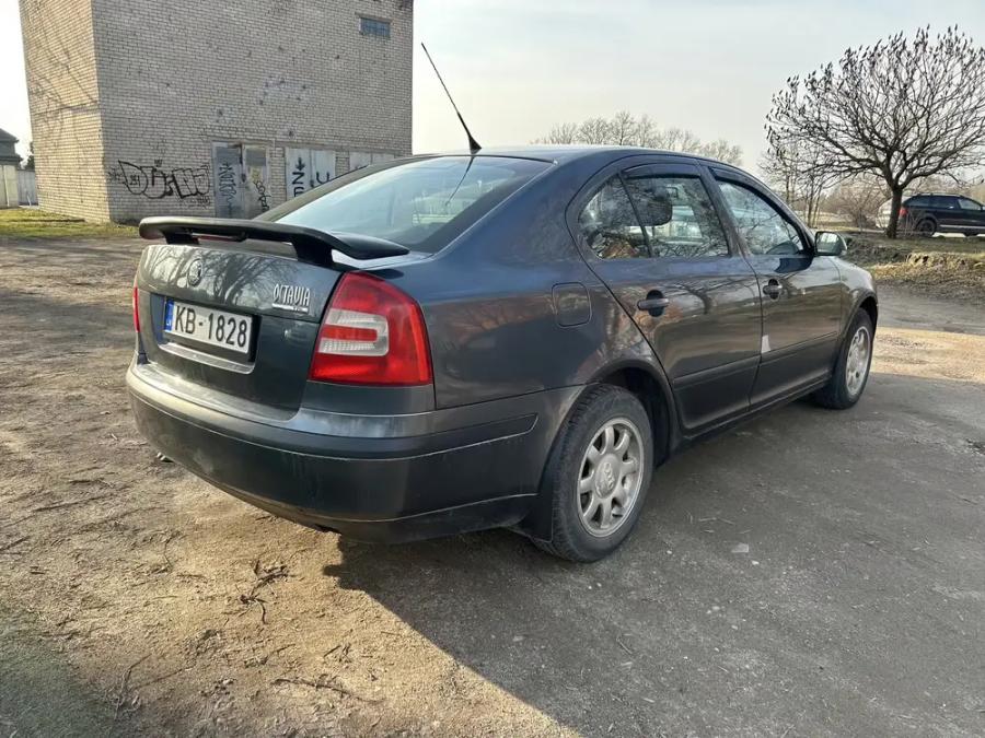 Зеленый Шкода Октавия 2007 в Гробиня, объемом двигателя 1.90 л и пробегом 365 тыс. км за 1200 €, фото 7 на AUTOMOTO.COM.LV