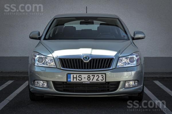 Green Skoda Octavia 2011 in Riga, with an engine capacity of 1.60 L and mileage of 206 thousand km for 3650 €, photo 2 on AUTOMOTO.COM.LV