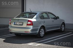 Zaļš Skoda Octavia 2011 Rīga, ar dzinēja tilpumu 1.60 L un nobraukumu 206 tūkst. km par 3650 €, foto 5 vietnē AUTOMOTO.COM.LV