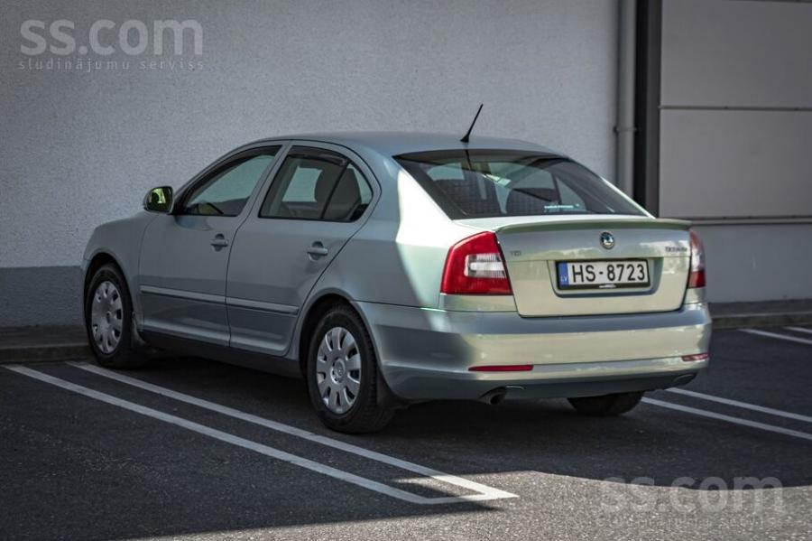 Zaļš Skoda Octavia 2011 Rīga, ar dzinēja tilpumu 1.60 L un nobraukumu 206 tūkst. km par 3650 €, foto 7 vietnē AUTOMOTO.COM.LV