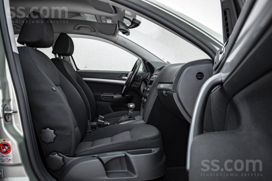 Zaļš Skoda Octavia 2011 Rīga, ar dzinēja tilpumu 1.60 L un nobraukumu 206 tūkst. km par 3650 €, foto 9 vietnē AUTOMOTO.COM.LV