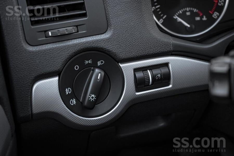 Zaļš Skoda Octavia 2011 Rīga, ar dzinēja tilpumu 1.60 L un nobraukumu 206 tūkst. km par 3650 €, foto 17 vietnē AUTOMOTO.COM.LV