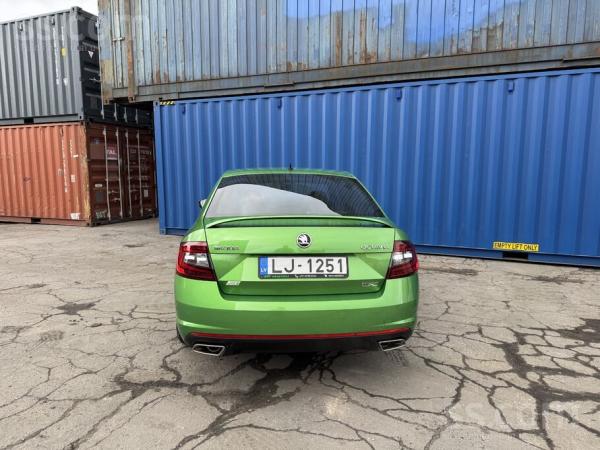 Шкода Октавия 2018 в Рига на AUTOMOTO.COM.LV Зеленый Шкода Октавия 2018 в Рига, объемом двигателя 2.00 л и пробегом 210 тыс. км за 15900 €, фото 10 на AUTOMOTO.COM.LV