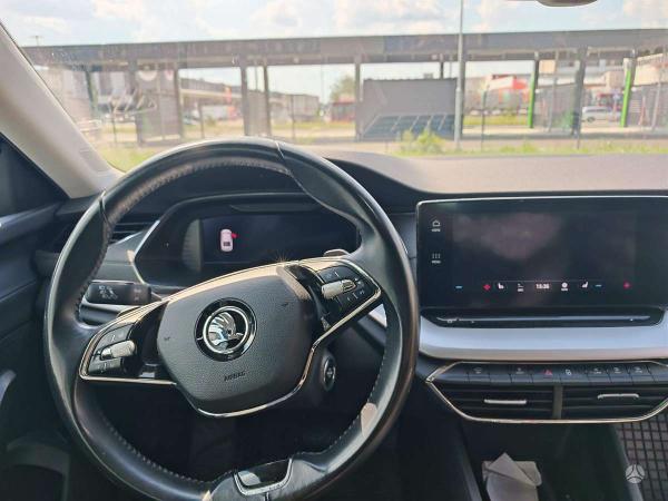 Green Skoda Octavia 2021 in Kaunas, with an engine capacity of 1.97 L and mileage of 163 thousand km for 17000 €, photo 8 on AUTOMOTO.COM.LV