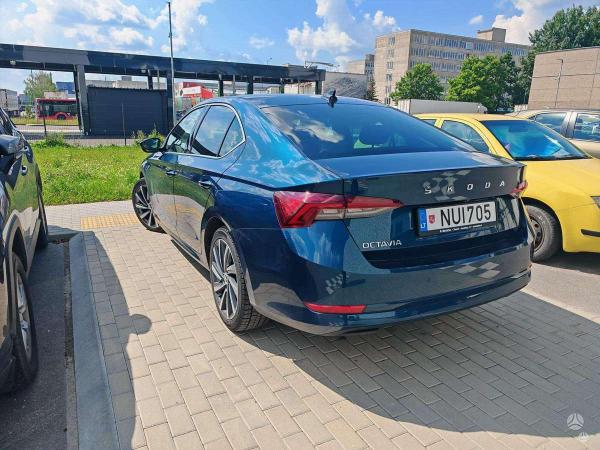 Зеленый Шкода Октавия 2021 в Каунас, объемом двигателя 1.97 л и пробегом 163 тыс. км за 17500 €, фото 7 на AUTOMOTO.COM.LV