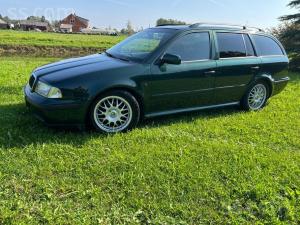 Green Skoda Octavia 2000 in Riga, with an engine capacity of 2.00 L and mileage of 228 thousand km for 2600 €, photo  on AUTOMOTO.COM.LV