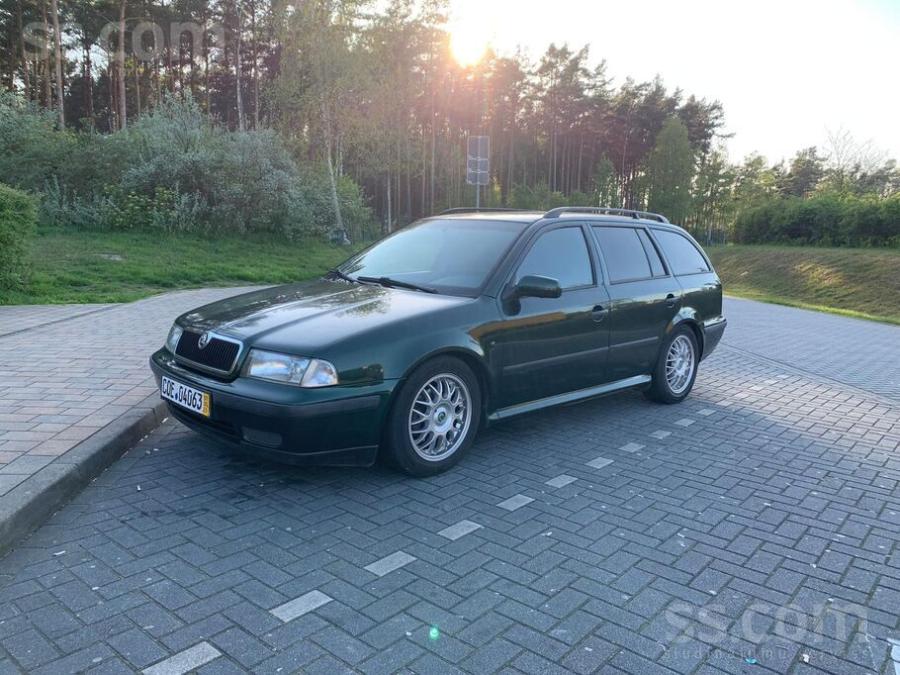 Green Skoda Octavia 2000 in Riga, with an engine capacity of 2.00 L and mileage of 228 thousand km for 2600 €, photo 7 on AUTOMOTO.COM.LV