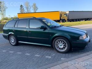 Green Skoda Octavia 2000 in Riga, with an engine capacity of 2.00 L and mileage of 228 thousand km for 2600 €, photo 11 on AUTOMOTO.COM.LV