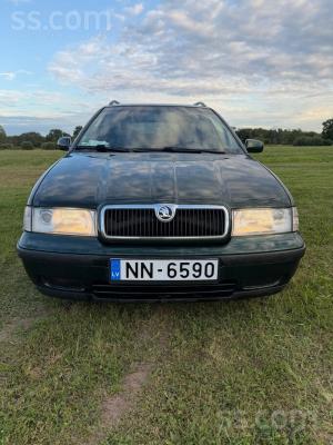 Green Skoda Octavia 2000 in Riga, with an engine capacity of 2.00 L and mileage of 230 thousand km for 2600 €, photo 18 on AUTOMOTO.COM.LV