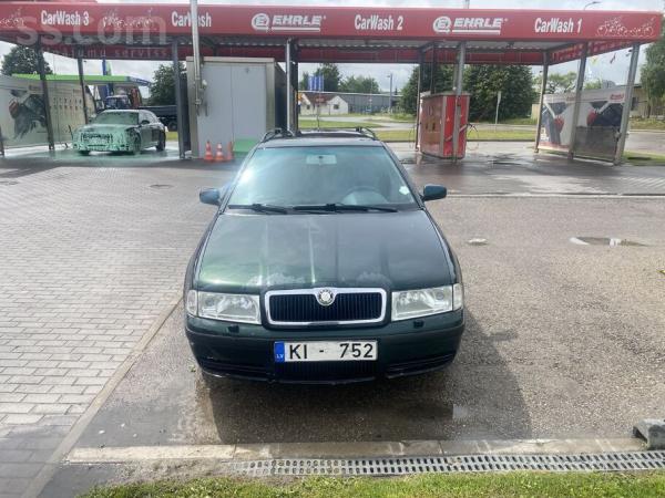 Зеленый Шкода Октавия 2001 в Рига, объемом двигателя 1.90 л и пробегом 331 тыс. км за 1750 €, фото 1 на AUTOMOTO.COM.LV