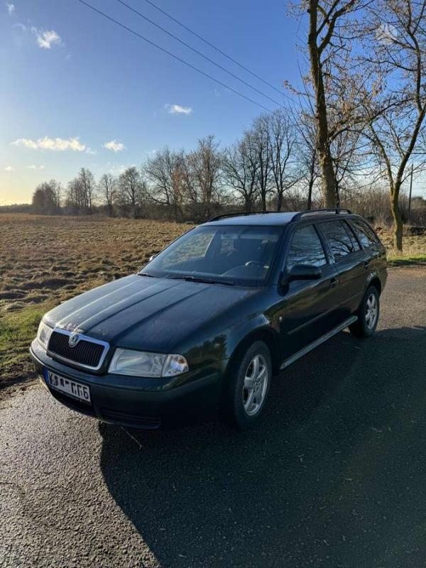 Zaļš Skoda Octavia 2002 Panevēža, ar dzinēja tilpumu 1.90 L un nobraukumu 342 tūkst. km par 950 €, foto 2 vietnē AUTOMOTO.COM.LV