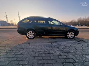 Green Skoda Octavia 2005 in Anyksciai, with an engine capacity of 2.00 L and mileage of 379 thousand km for 1450 €, photo 4 on AUTOMOTO.COM.LV