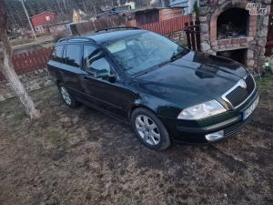 Green Skoda Octavia 2005 in Kaunas, with an engine capacity of 2.00 L and mileage of 389 thousand km for 1250 €, photo  on AUTOMOTO.COM.LV