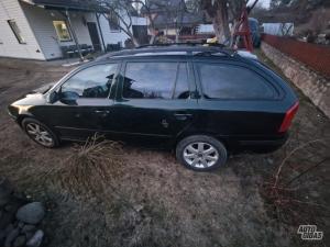 Green Skoda Octavia 2005 in Kaunas, with an engine capacity of 2.00 L and mileage of 389 thousand km for 1250 €, photo 6 on AUTOMOTO.COM.LV