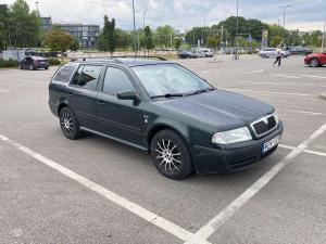 Zaļš Skoda Octavia 2005 Viļņa, ar dzinēja tilpumu 1.90 L un nobraukumu 303 tūkst. km par 960 €, foto 14 vietnē AUTOMOTO.COM.LV