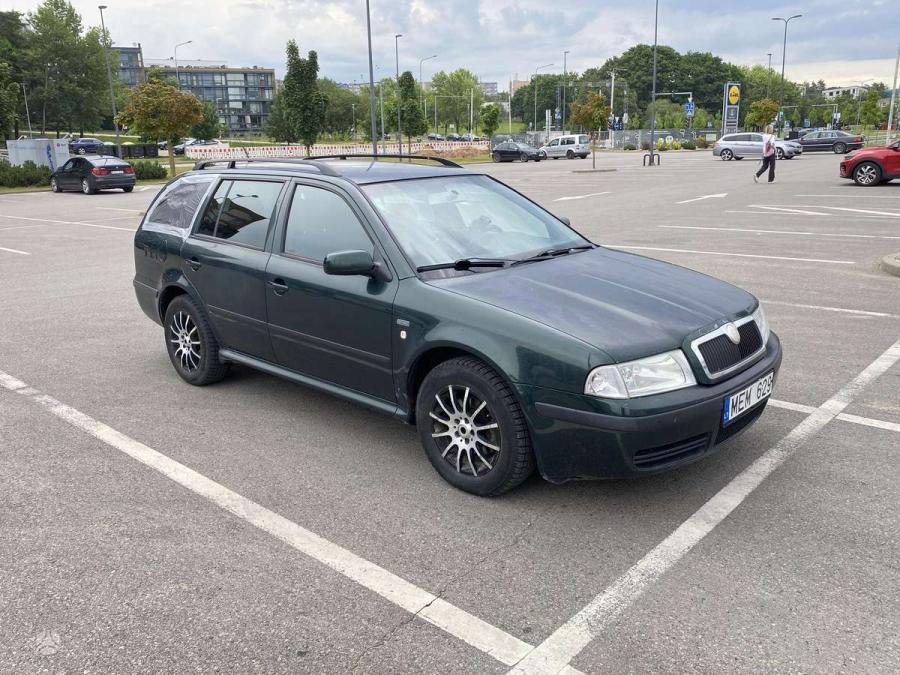 Zaļš Skoda Octavia 2005 Viļņa, ar dzinēja tilpumu 1.90 L un nobraukumu 303 tūkst. km par 960 €, foto 14 vietnē AUTOMOTO.COM.LV