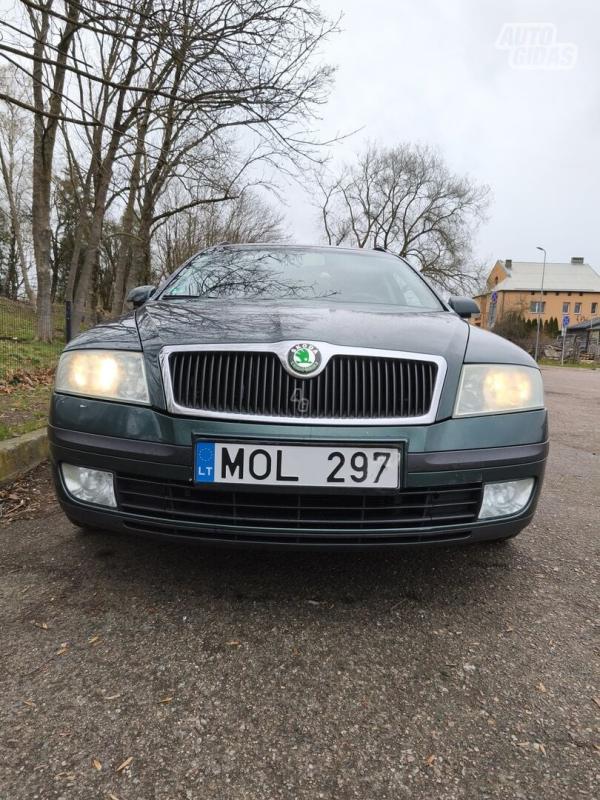 Green Skoda Octavia 2006 in Kaunas, with an engine capacity of 2.00 L and mileage of 346 thousand km for 2000 €, photo 1 on AUTOMOTO.COM.LV
