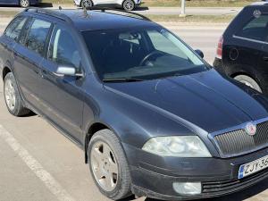 Green Skoda Octavia 2007 in Siauliai, with an engine capacity of 1.98 L and mileage of 360 thousand km for 800 €, photo  on AUTOMOTO.COM.LV
