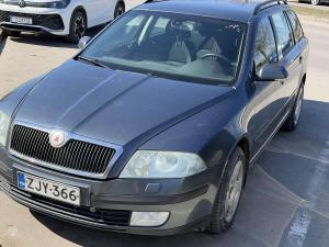 Green Skoda Octavia 2007 in Siauliai, with an engine capacity of 1.98 L and mileage of 360 thousand km for 800 €, photo 3 on AUTOMOTO.COM.LV