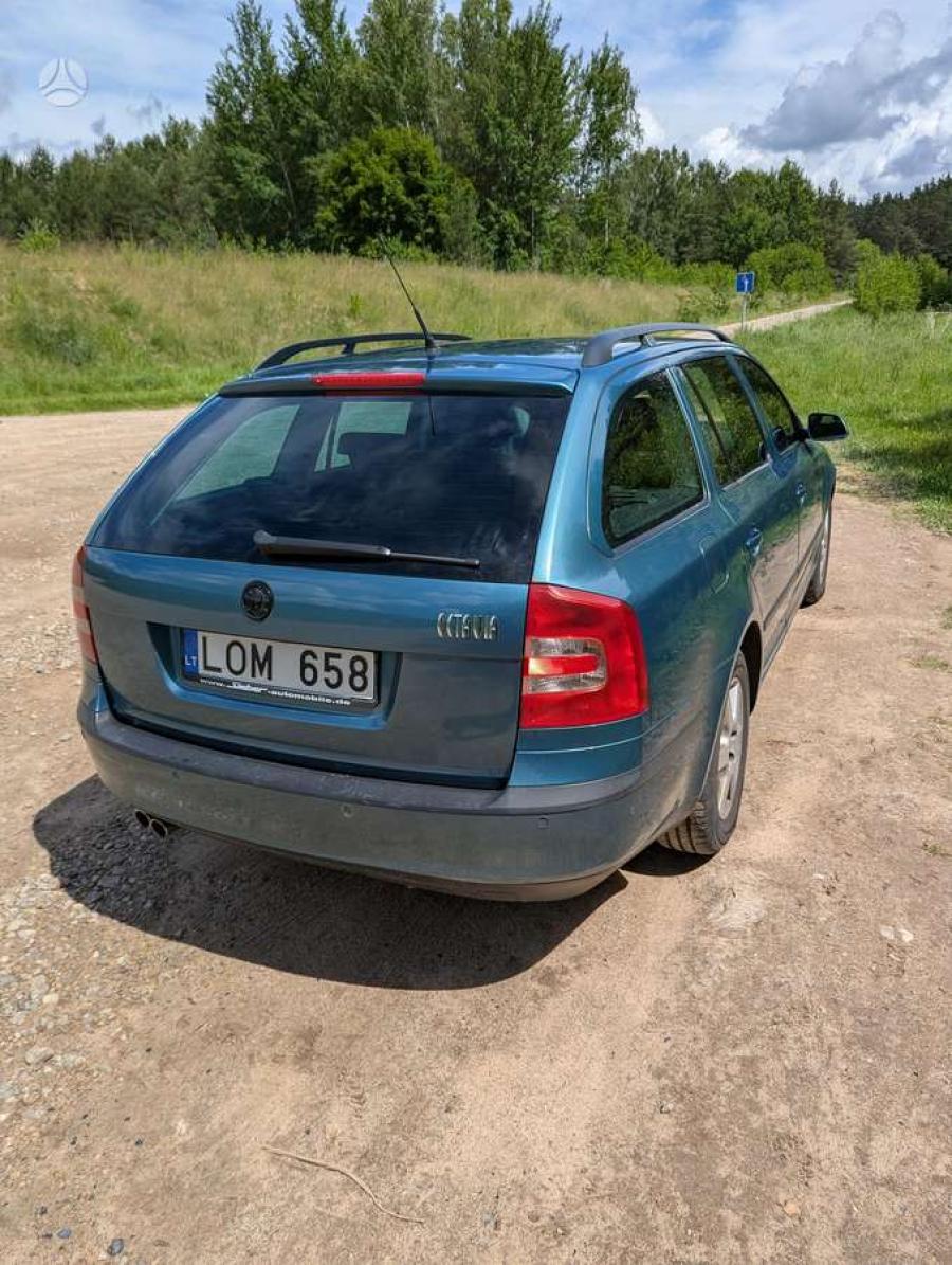 Zaļš Skoda Octavia 2007 Viļņa, ar dzinēja tilpumu 1.80 L un nobraukumu 266 tūkst. km par 1000 €, foto 6 vietnē AUTOMOTO.COM.LV