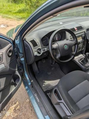 Zaļš Skoda Octavia 2007 Viļņa, ar dzinēja tilpumu 1.80 L un nobraukumu 266 tūkst. km par 1000 €, foto 12 vietnē AUTOMOTO.COM.LV