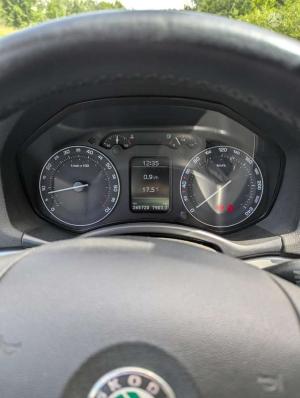 Zaļš Skoda Octavia 2007 Viļņa, ar dzinēja tilpumu 1.80 L un nobraukumu 266 tūkst. km par 1000 €, foto 13 vietnē AUTOMOTO.COM.LV