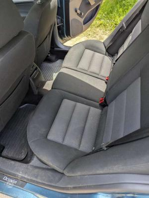 Zaļš Skoda Octavia 2007 Viļņa, ar dzinēja tilpumu 1.80 L un nobraukumu 266 tūkst. km par 1000 €, foto 16 vietnē AUTOMOTO.COM.LV