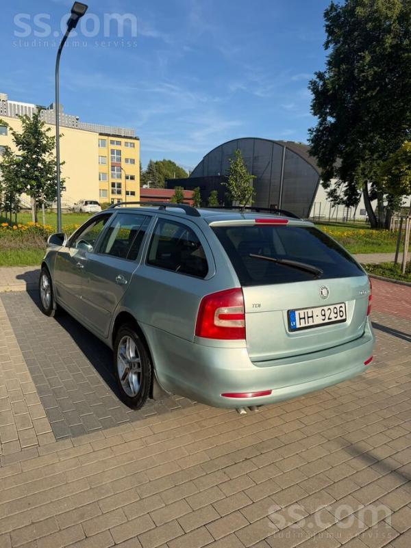 Зеленый Шкода Октавия 2009 в Кулдига, объемом двигателя 1.90 л и пробегом 0 тыс. км за 1950 €, фото 5 на AUTOMOTO.COM.LV