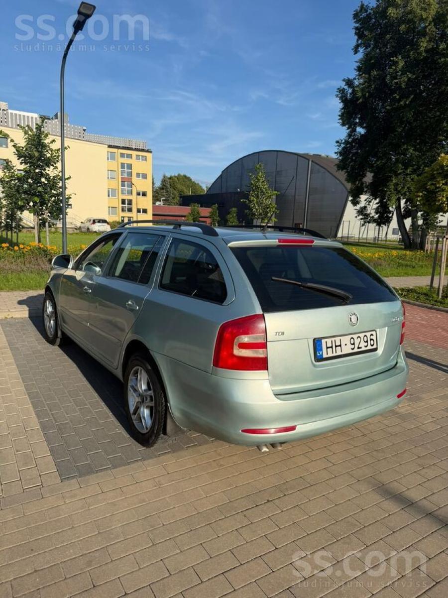 Зеленый Шкода Октавия 2009 в Кулдига, объемом двигателя 1.90 л и пробегом 0 тыс. км за 1950 €, фото 6 на AUTOMOTO.COM.LV