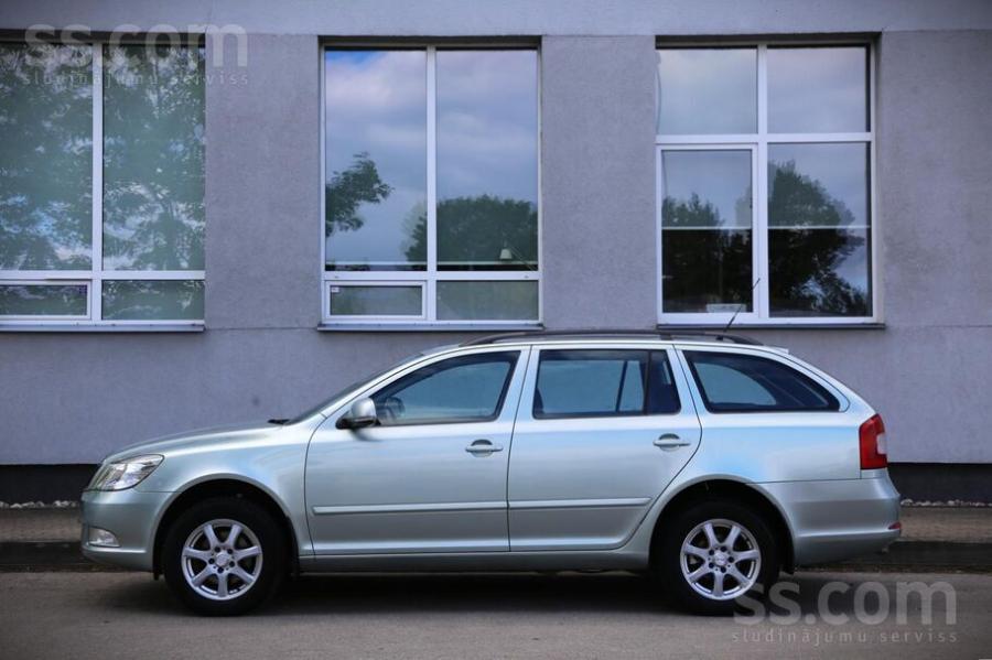 Green Skoda Octavia 2009 in Riga, with an engine capacity of 1.90 L and mileage of 173 thousand km for 2495 €, photo 3 on AUTOMOTO.COM.LV