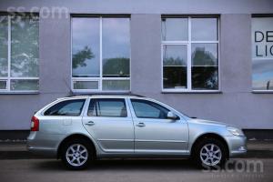 Green Skoda Octavia 2009 in Riga, with an engine capacity of 1.90 L and mileage of 173 thousand km for 2495 €, photo 4 on AUTOMOTO.COM.LV