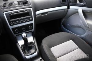 Green Skoda Octavia 2009 in Riga, with an engine capacity of 1.90 L and mileage of 173 thousand km for 2495 €, photo 11 on AUTOMOTO.COM.LV