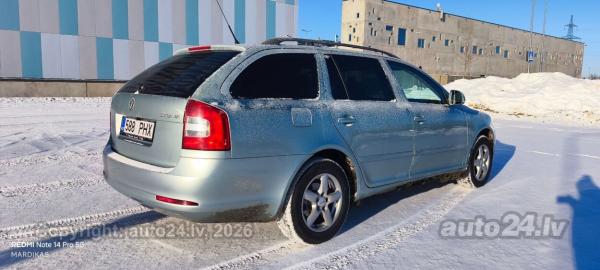 Green Skoda Octavia 2010 in Tallinn, with an engine capacity of 1.60 L and mileage of 386 thousand km for 2950 €, photo 3 on AUTOMOTO.COM.LV