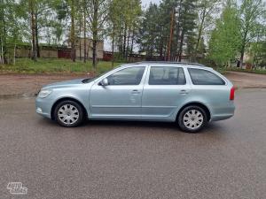 Green Skoda Octavia 2010 in Visaginas, with an engine capacity of 1.60 L and mileage of 311 thousand km for 2100 €, photo 13 on AUTOMOTO.COM.LV